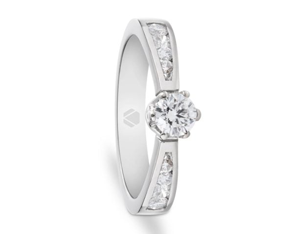 Solitario Tiffany | Verónica Hecht Joyas | Valor que trasciende el Lujo